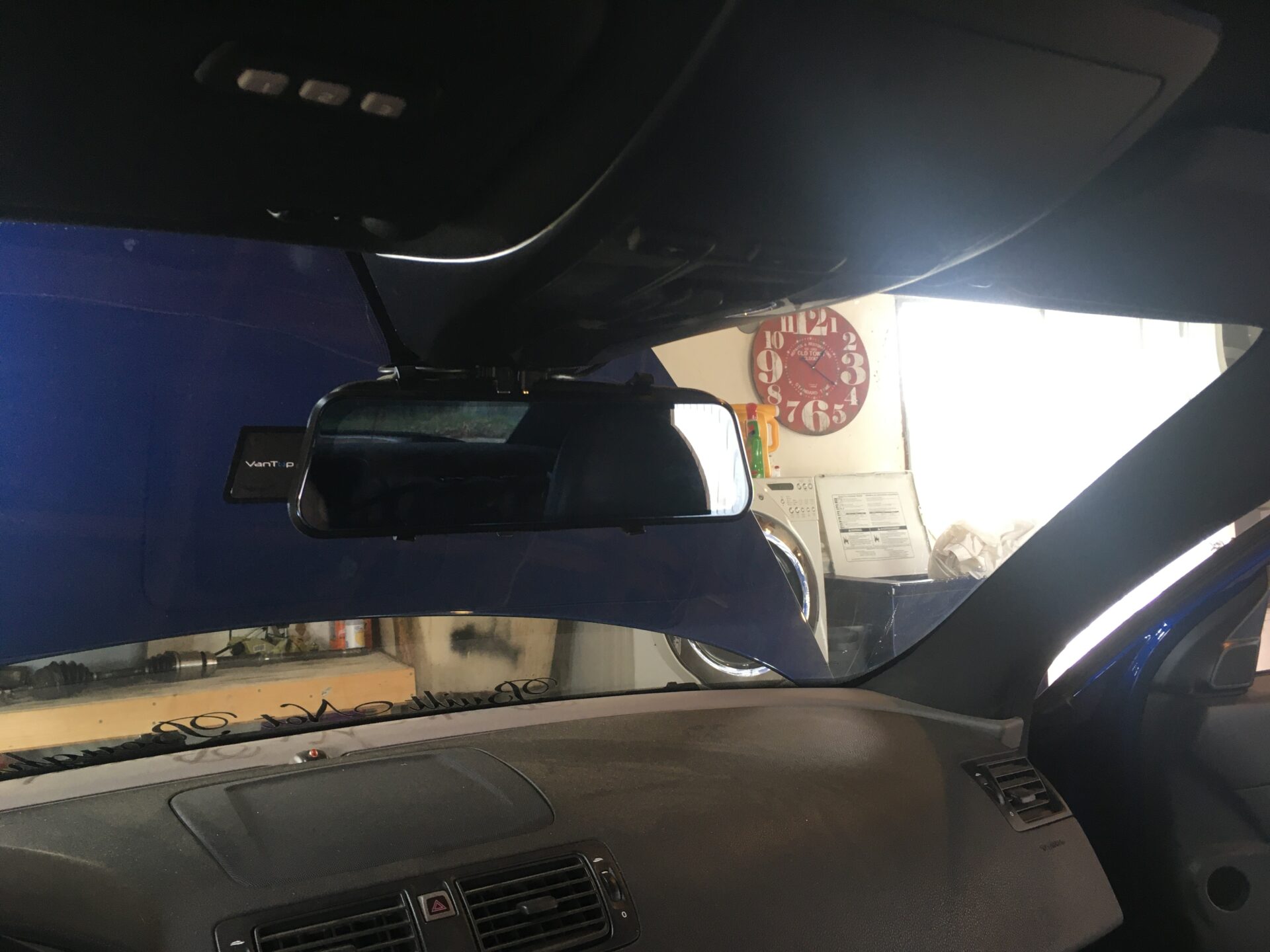 The Broadway Mirror - An Overview and Review on ImportSauce.com