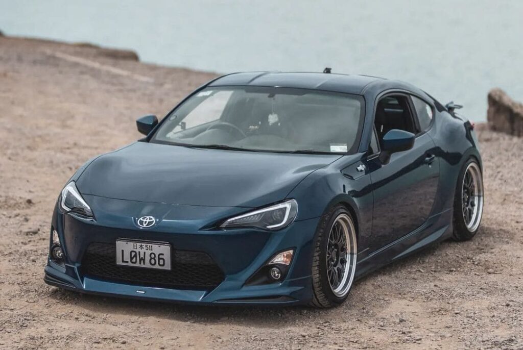 Ryan Burgess' 2012 Toyota GT86 Limited on ImportSauce.com