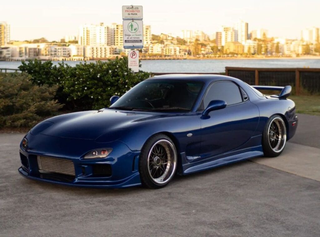 Jacob Berry's 2000 Mazda Rx7 FD Type R on ImportSauce.com