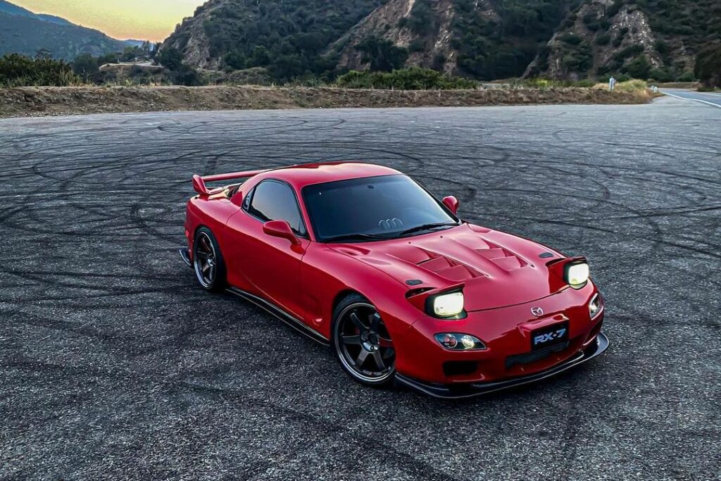 Andrew Ilbegi's 1993 Mazda RX7 on ImportSauce.com